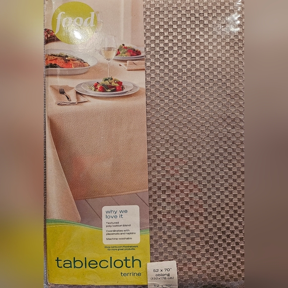 Food Network | Dining | Food Network Tablecloth | Poshmark
